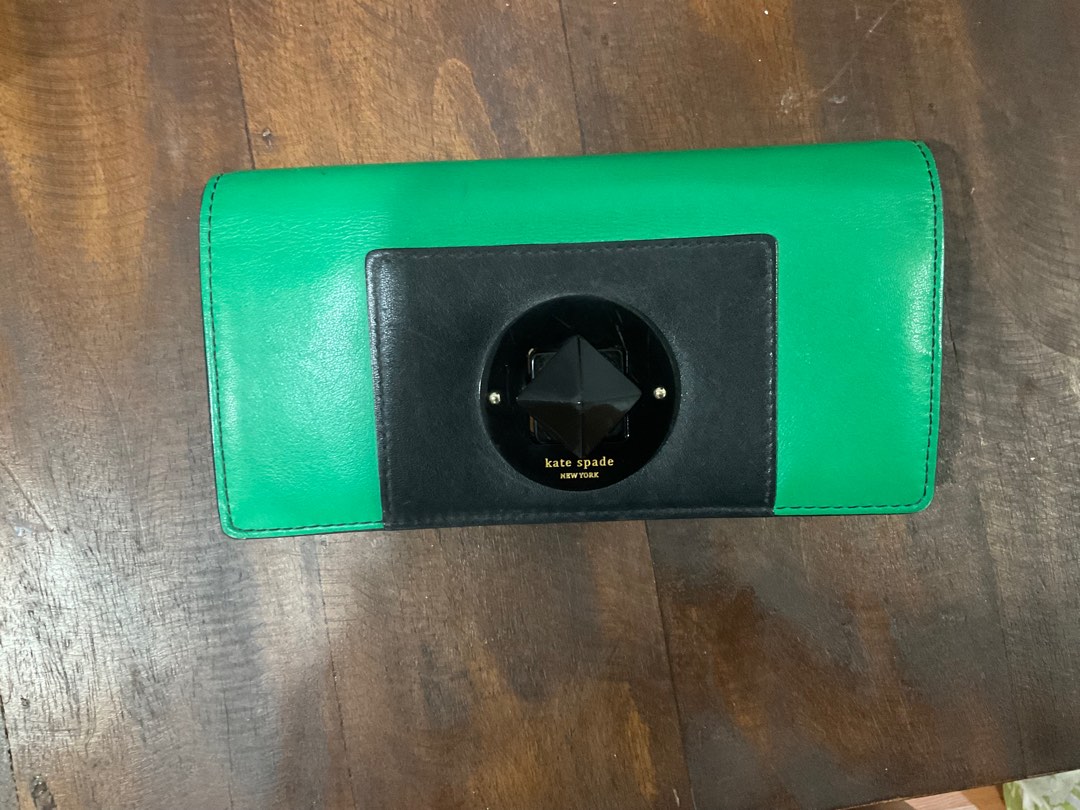 Kate spade green wallet, Luxury, Bags & Wallets on Carousell