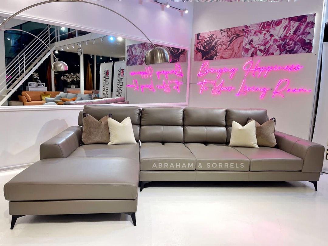 [LIMITED SPECIAL EDITION] Buffy Holdborn Lounge couch sofa, Furniture ...