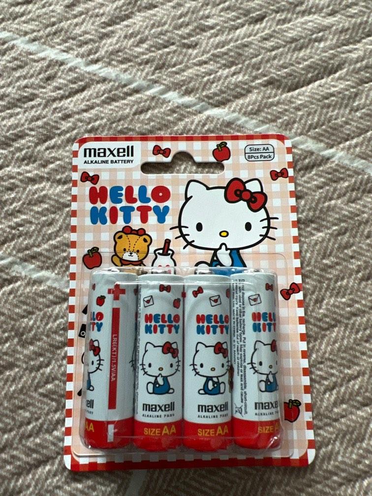 Maxwells Hello Kitty Alkaline AA battery 8 pc, 其他, 其他 - Carousell