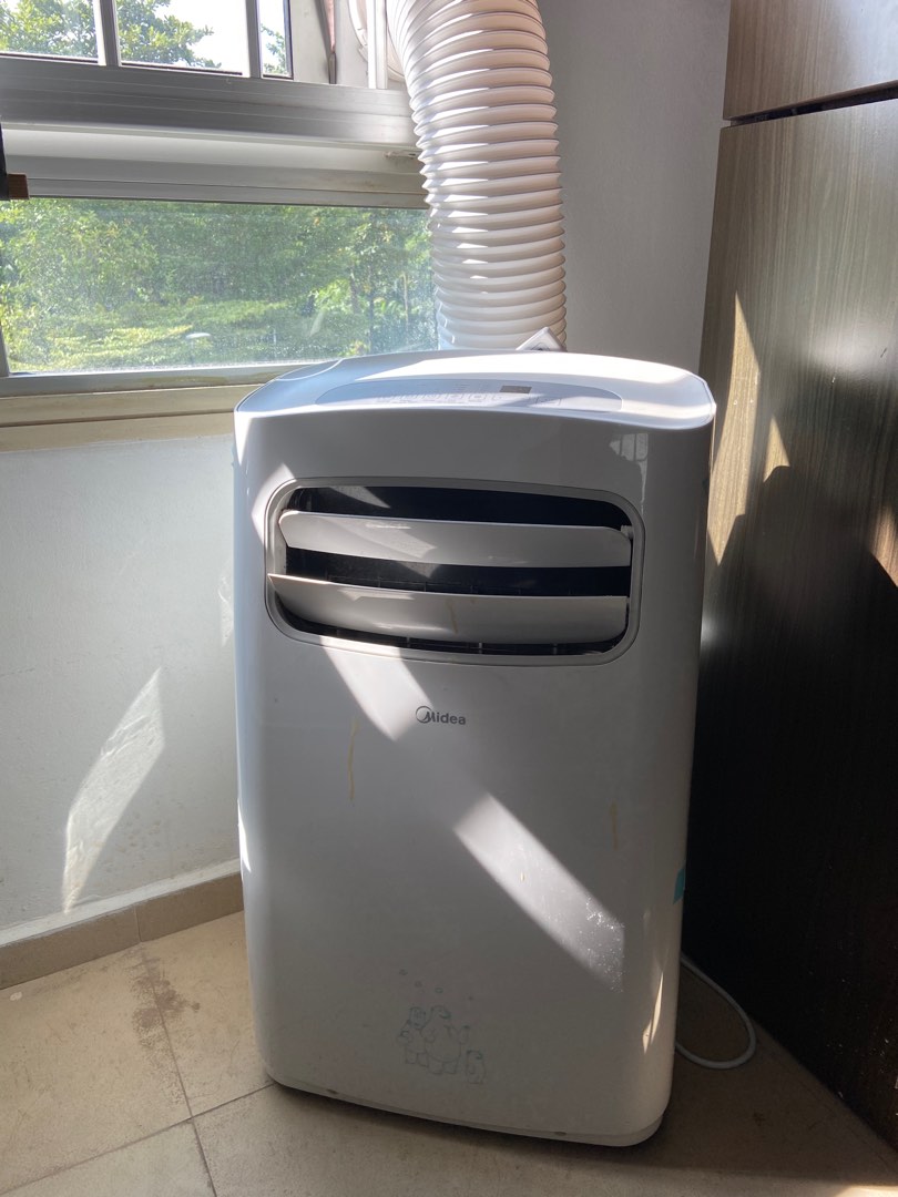 Midea Portable Aircon 12000 BTU, TV & Home Appliances, Air Conditioners ...