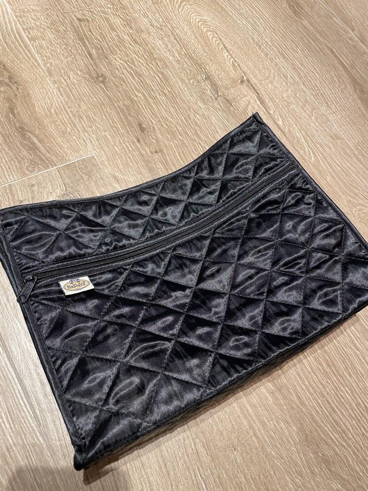 Naraya pouch bag, Women's Fashion, Bags & Wallets, Purses & Pouches on ...