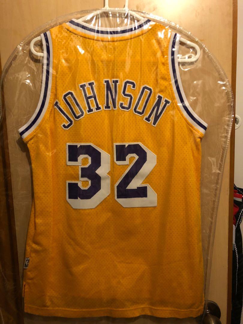 Nike&adidas Lakers#23 James Johnson, 運動產品, 運動與體育, 運動與體育 - 球拍和球類運動 ...