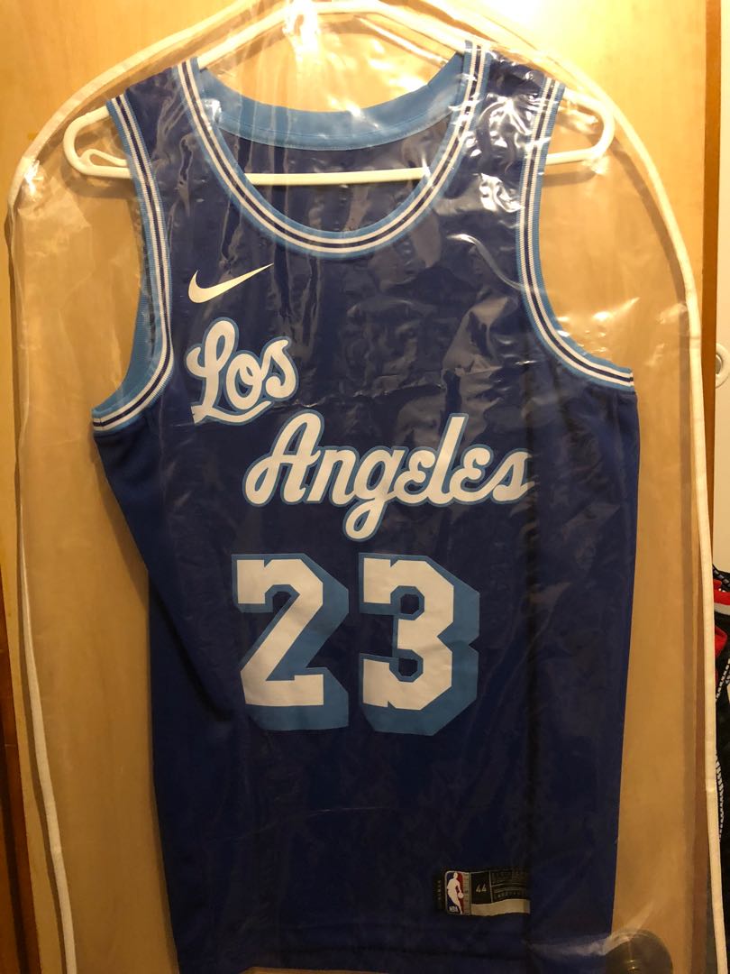 Nike&adidas Lakers#23 James Johnson, 運動產品, 運動與體育, 運動與體育 - 球拍和球類運動 ...