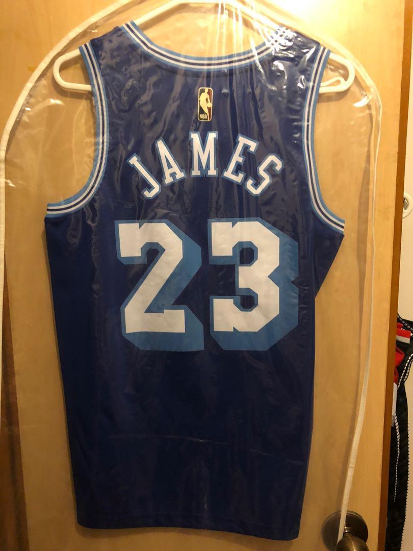 Nike&adidas Lakers#23 James Johnson, 運動產品, 運動與體育, 運動與體育 - 球拍和球類運動 ...