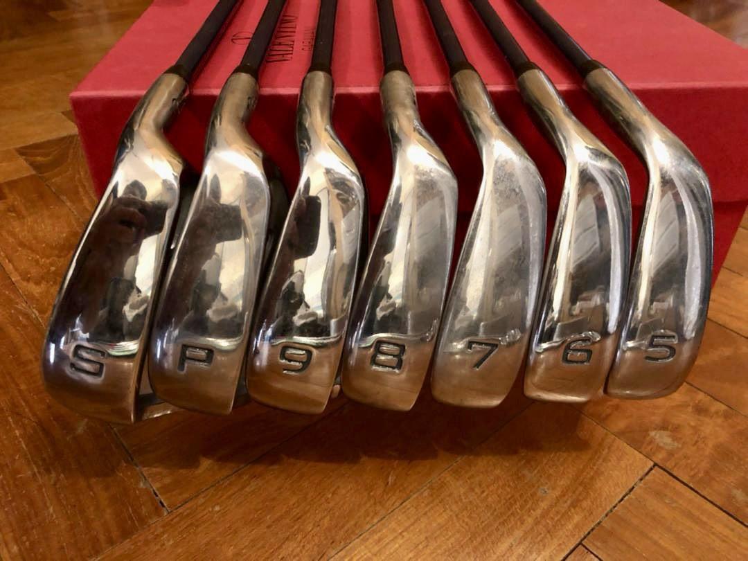 Proline Astro Beginner Golf Set, Sports Equipment, Sports & Games, Golf ...