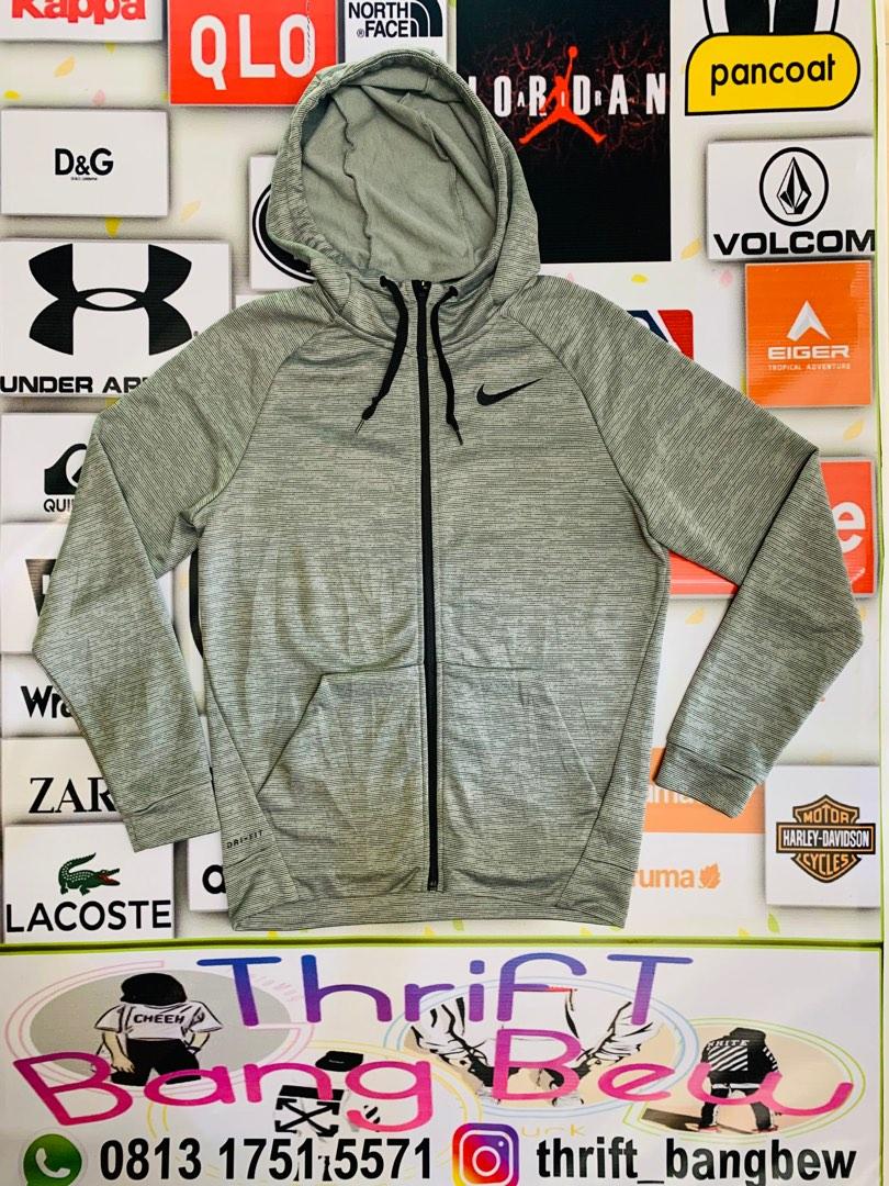 Puma , Nike , NB original, Fesyen Pria, Pakaian , Atasan di Carousell