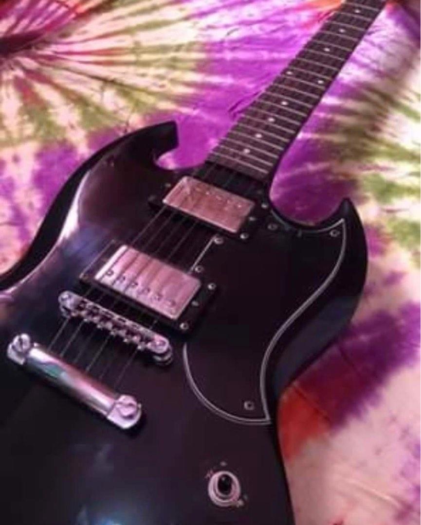 RJ Deluxe Sentinel Black RJ & GFB 20R Amplifier, Hobbies & Toys, Music ...