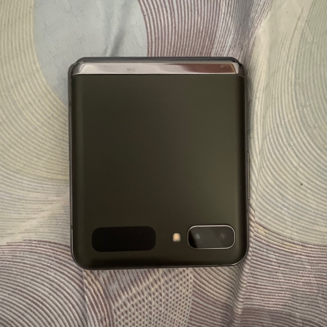 Samsung Z Flip 5G Mystic Grey 256GB, Mobile Phones & Gadgets, Mobile ...