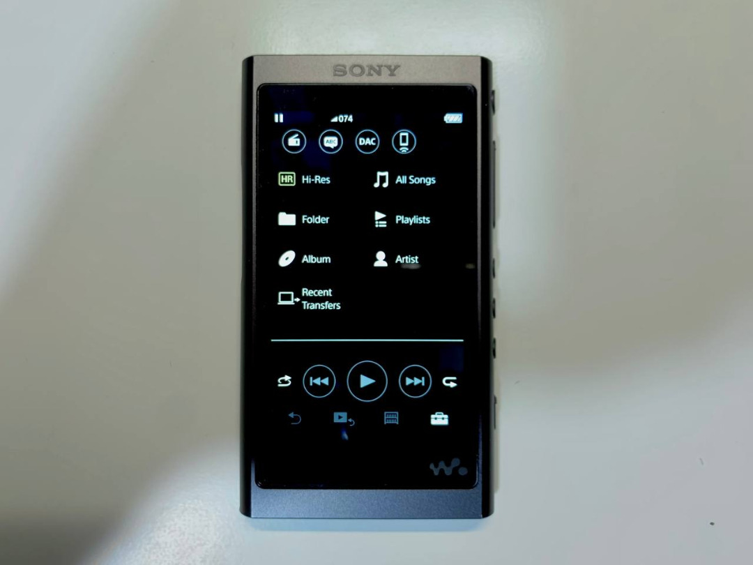 Sony NW-A55 DAP Portable Music Player Lightweight Long Battery Life ...