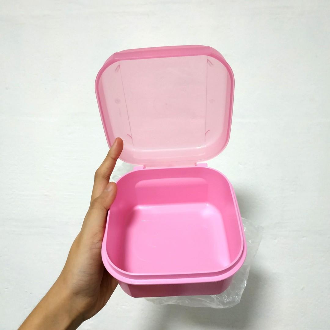 Tupperware 450 ml Mini Treat Keeper Hamburger Burger Square Container ...