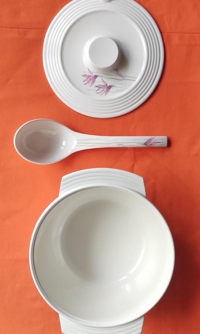 Tupperware Select Line Rice Soup Server With Ladle Spoon, Furniture ...