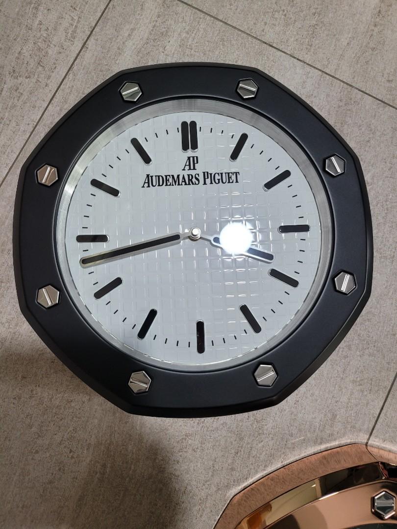 Wall clock, Luxury, Watches on Carousell