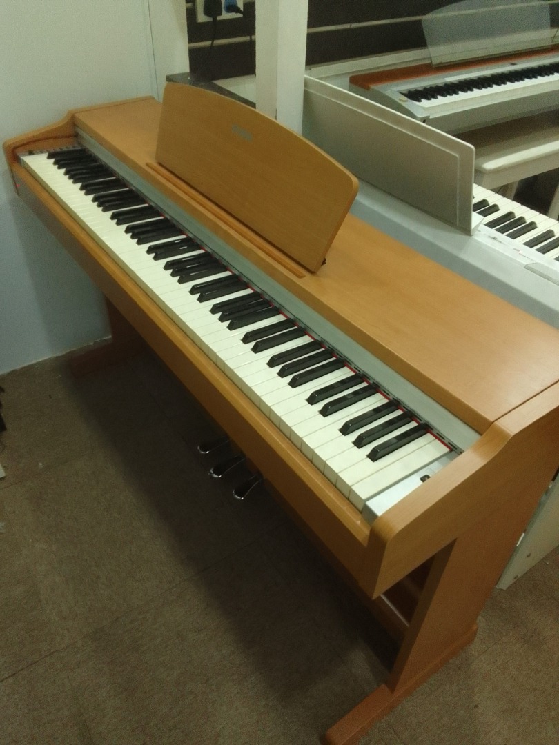 Yamaha YDP131C Arius digital piano, Hobbies & Toys, Music & Media ...