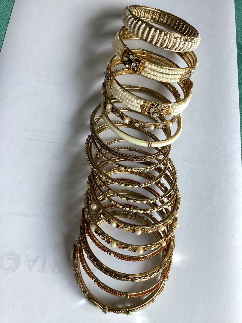 18 Bangles, Women's Fashion, Jewelry & Organizers, Bracelets on Carousell