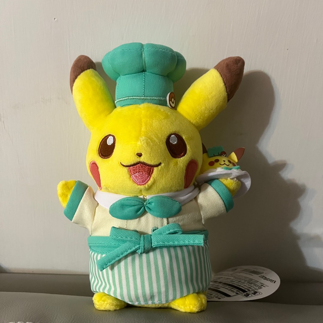全新 禮物 日本限定 Pokemon Pikachu Chef 比卡超 廚師 公仔, 興趣及遊戲, 玩具 & 遊戲類 - Carousell
