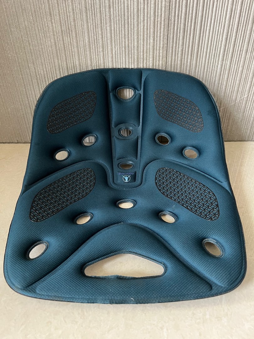 Backjoy Sitsmart Traction, Health & Nutrition, Braces, Support & Protection on Carousell