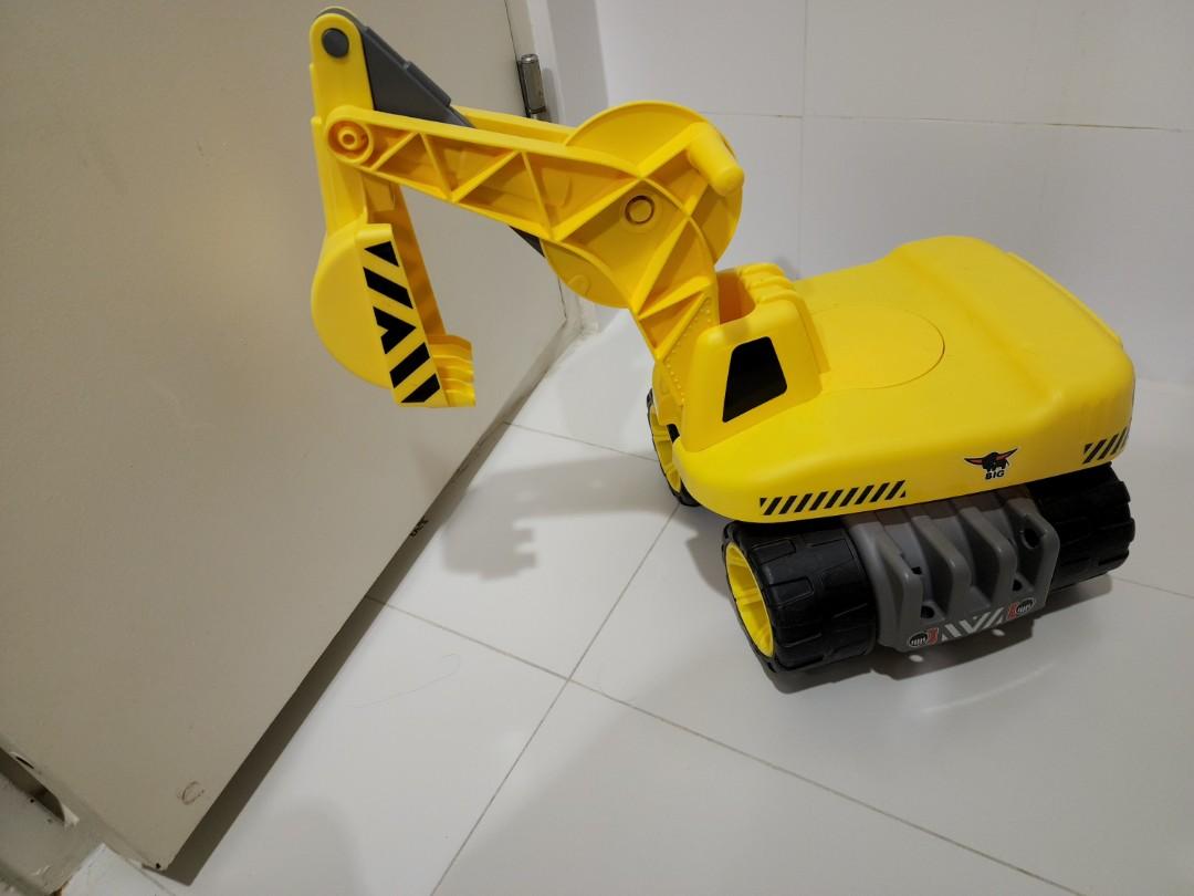 BIG Power Worker Maxi Digger Excavator Vehicle , Yellow, Hobbies & Toys ...