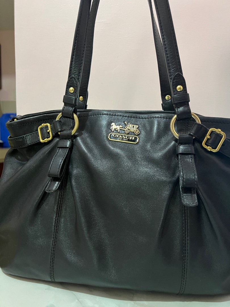 Black Coach Bag, Luxury, Bags & Wallets on Carousell