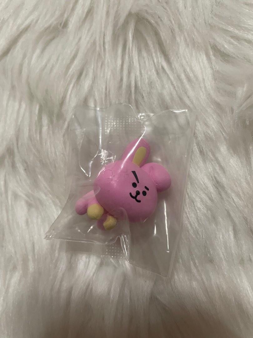 BT21 Gotcha Hugcot Mascot cable clip, Hobbies & Toys, Memorabilia ...