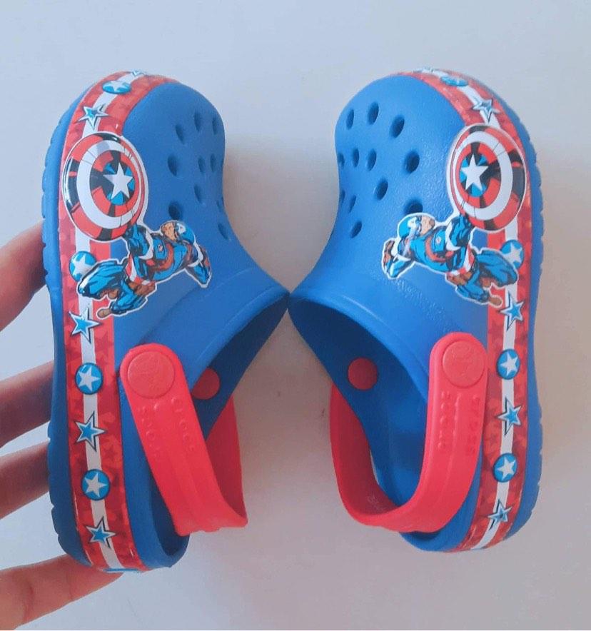 Captain America Crocs C7 / 14cm, Babies & Kids, Babies & Kids Fashion ...
