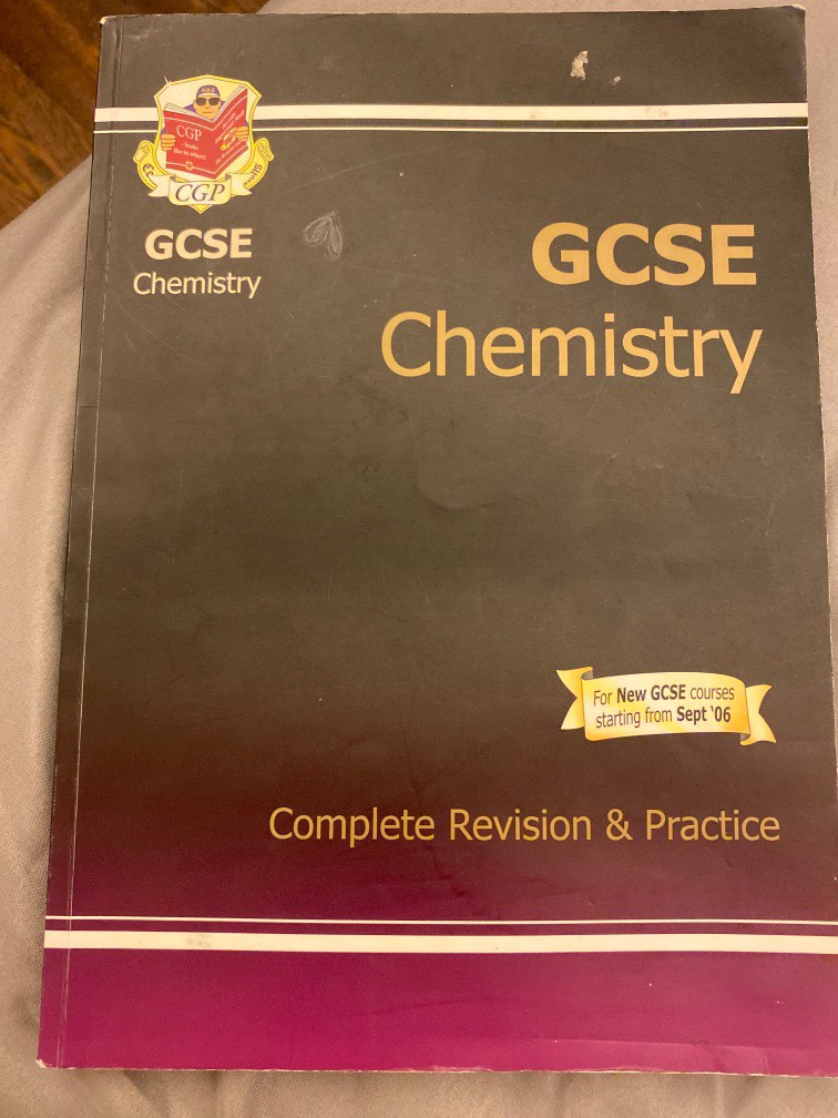CGP chemistry GCSE guide, 興趣及遊戲, 書本 & 文具, 教科書 - Carousell