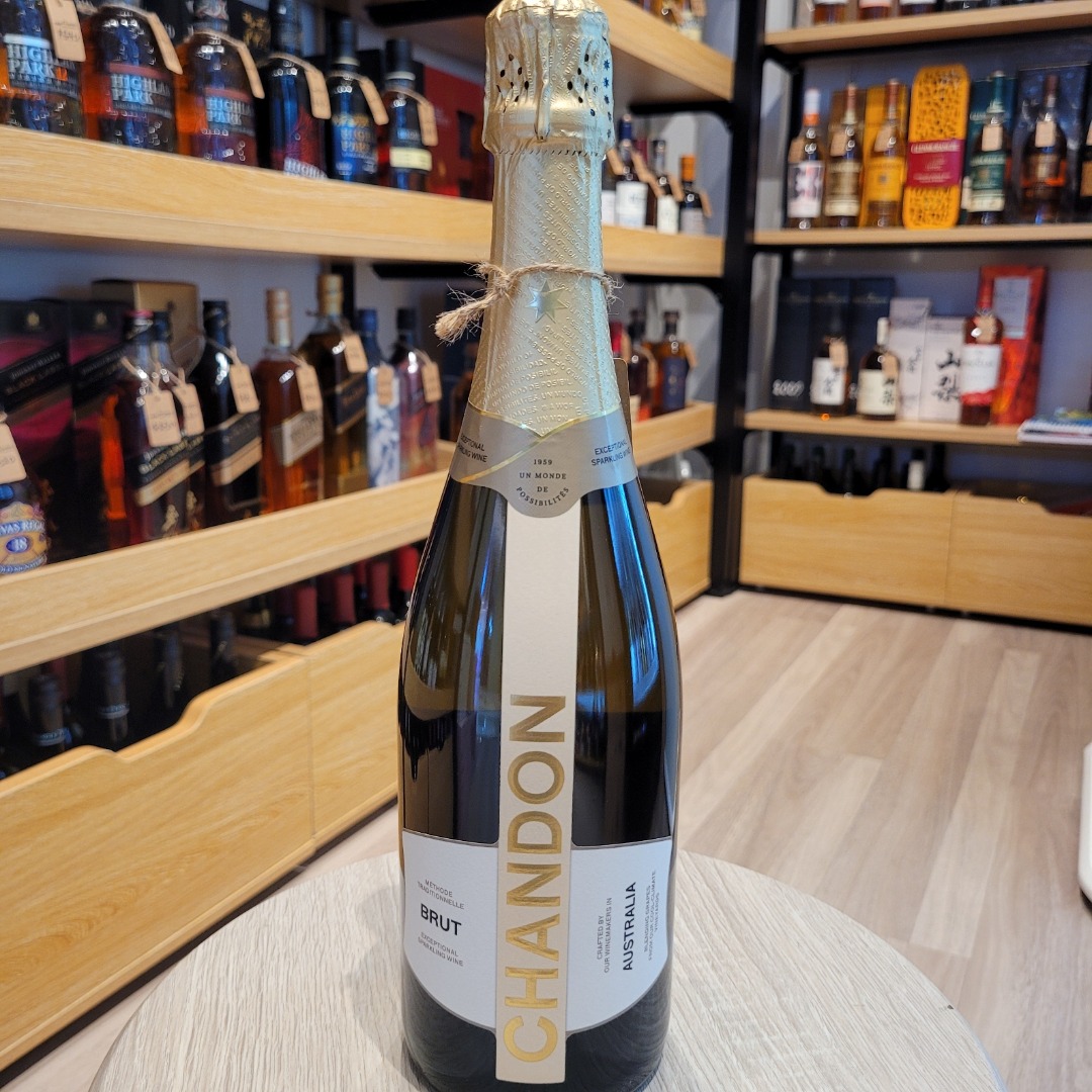Chandon Brut NV 750ml, 嘢食 & 嘢飲, 酒精飲料 - Carousell