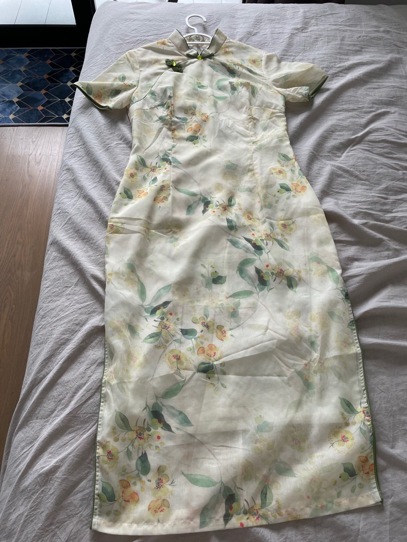 Cheong Sam, Women's Fashion, Dresses & Sets, Traditional & Ethnic wear ...