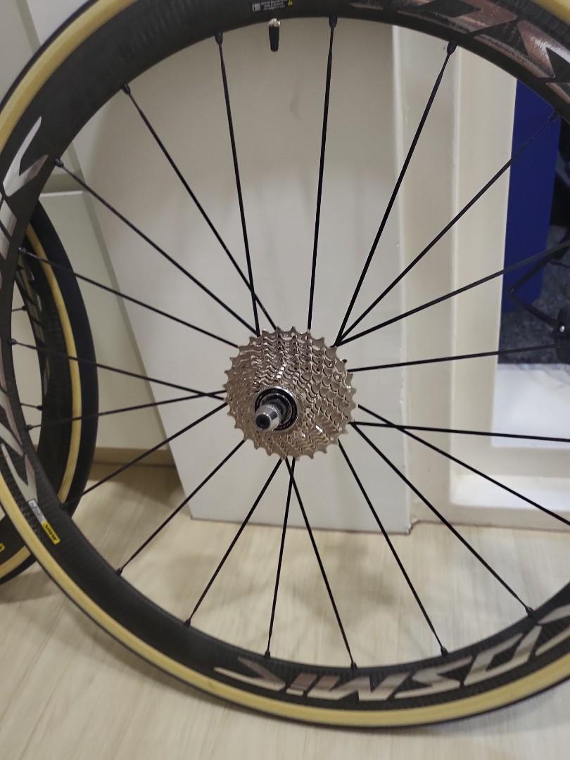 Cosmic carbone 40 elite wheelset, Sports Equipment, Bicycles & Parts ...
