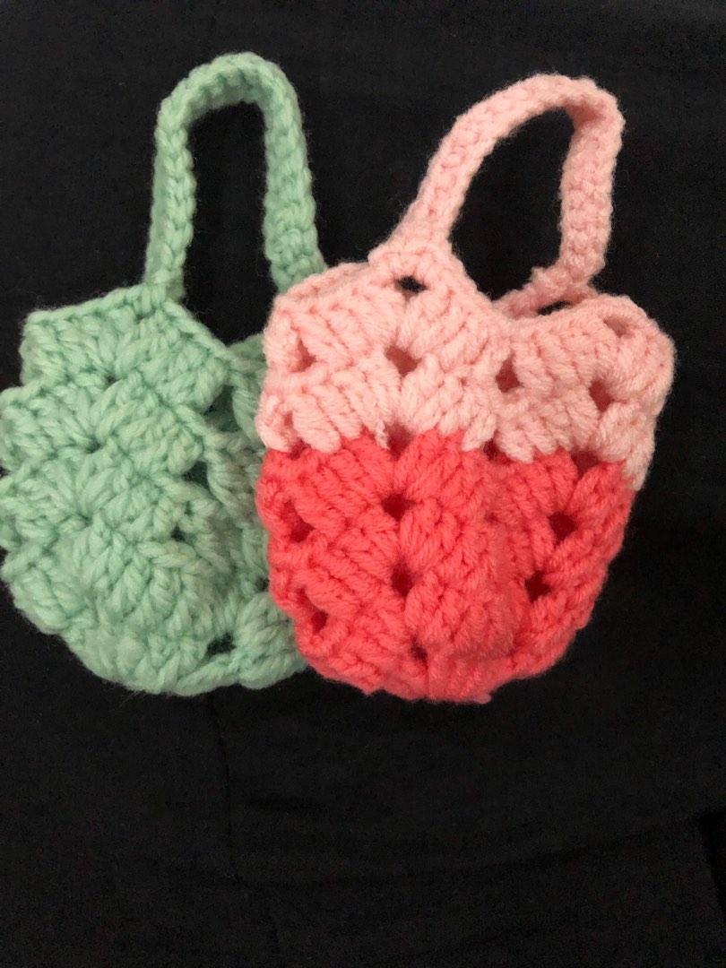 Crochet Pouch Bunga Rampai, Hobbies & Toys, Stationery & Craft ...