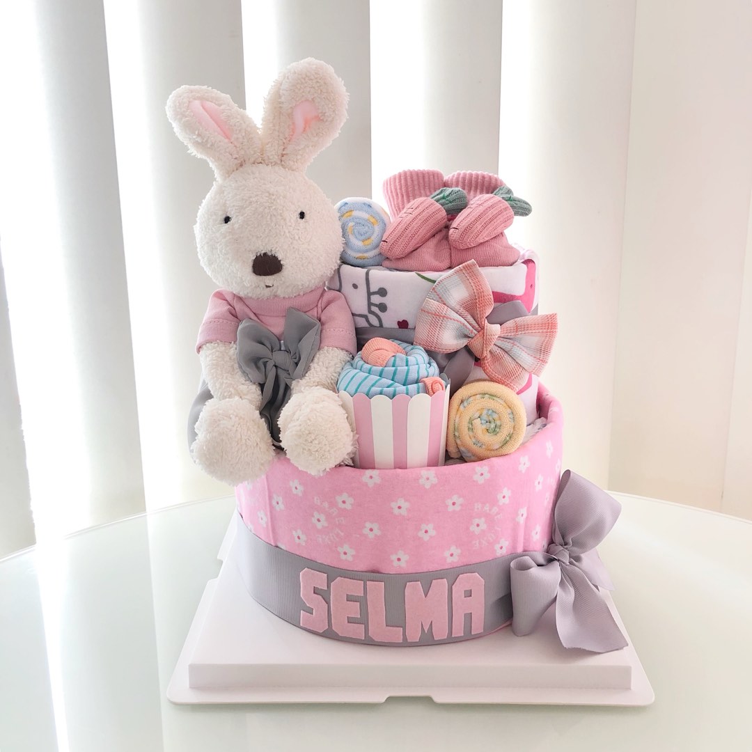 Diaper cake / newborn baby hamper / baby gift set, Babies & Kids ...