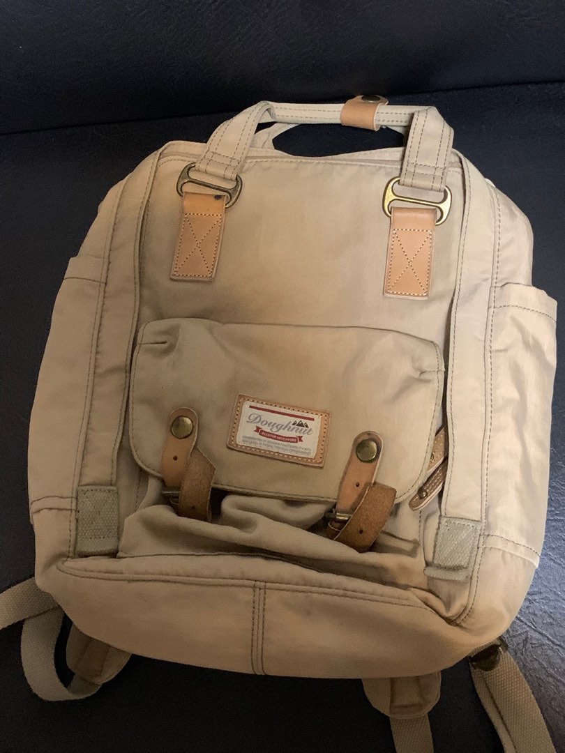 Doughnut Backpack, Women's Fashion, Bags & Wallets, Backpacks on Carousell