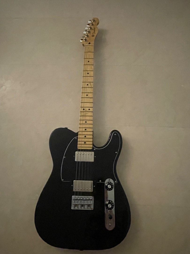 Fender Blacktop Tele with repaired headstock chip, Hobbies & Toys ...