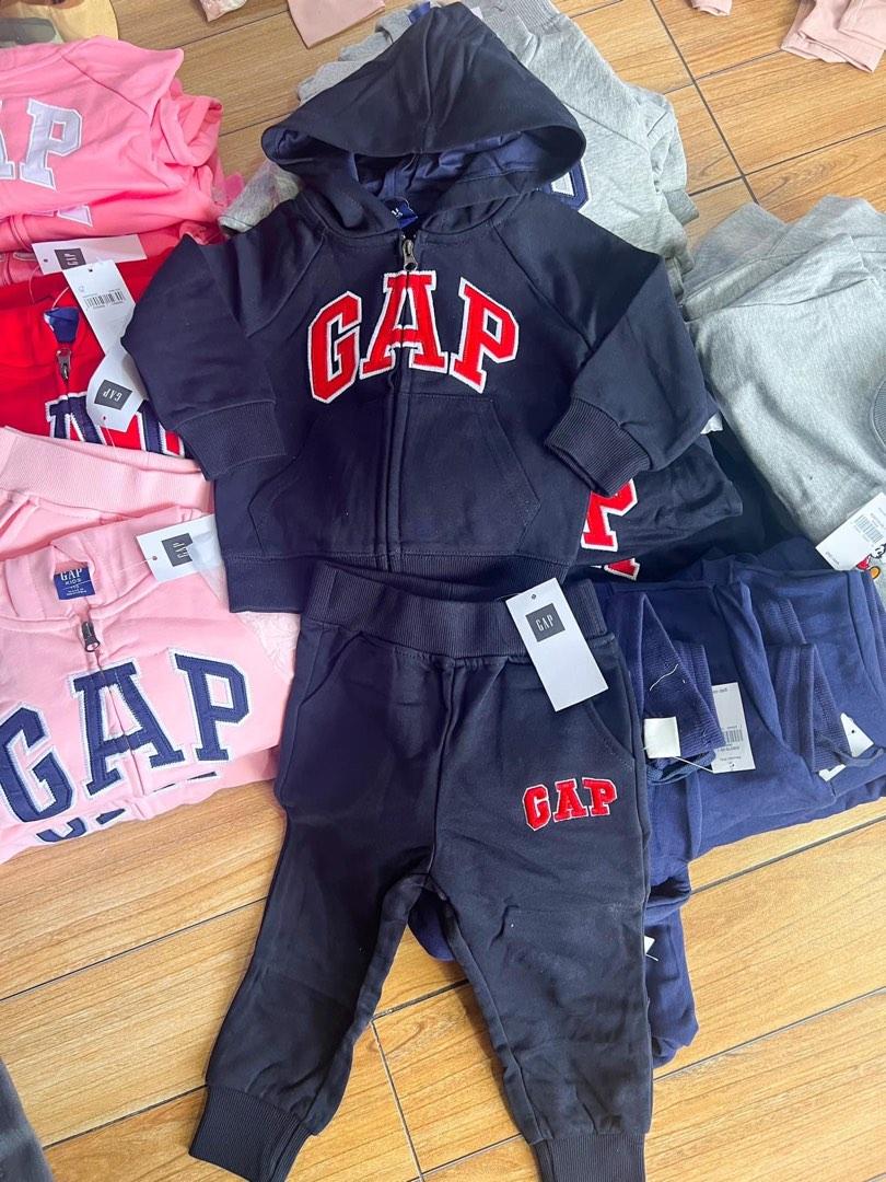 GAP TRACKSUIT, Babies & Kids, Babies & Kids Fashion on Carousell