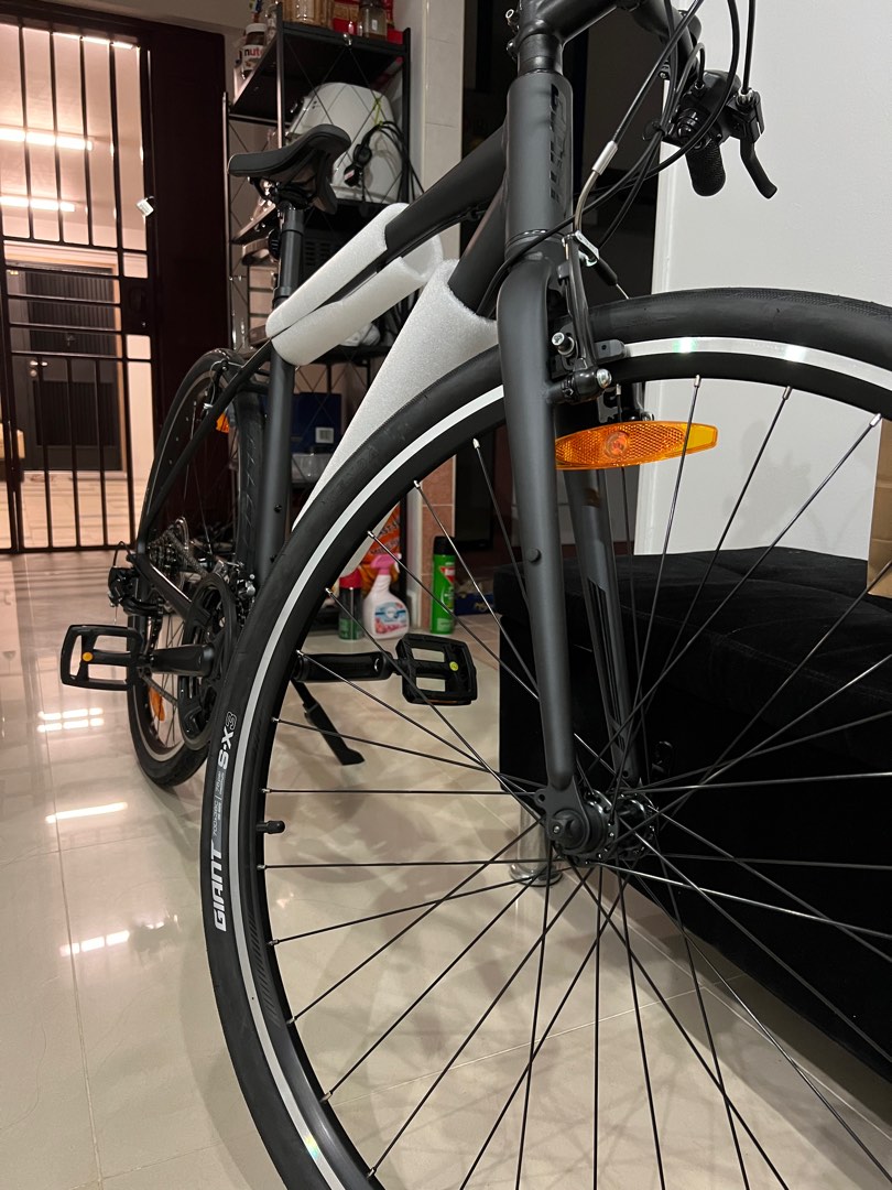 Giant Hybrid Bike Escape 3, Sports Equipment, Bicycles & Parts ...