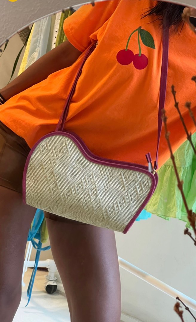 halohalo wavy bag in raspberry, Women's Fashion, Bags & Wallets, Purses ...