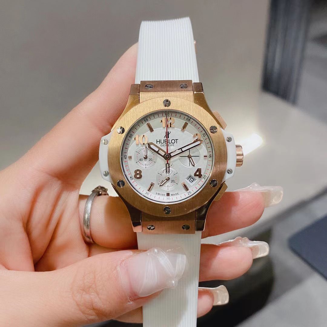 Hang Po Woo Shiu MS Watch, Women's Fashion, Watches & Accessories ...