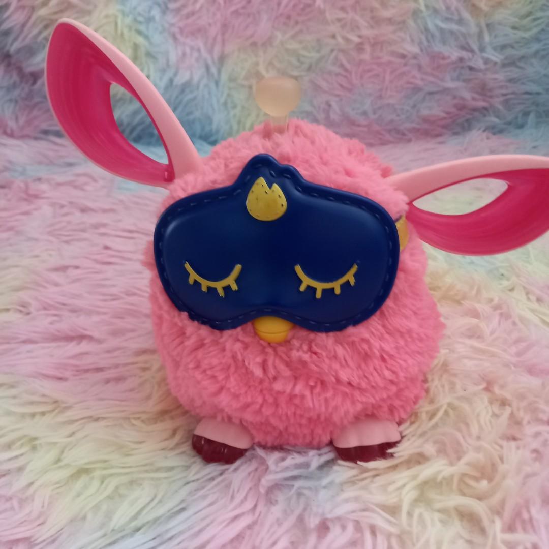 Hasbro Pink Furby, Hobbies & Toys, Toys & Games on Carousell