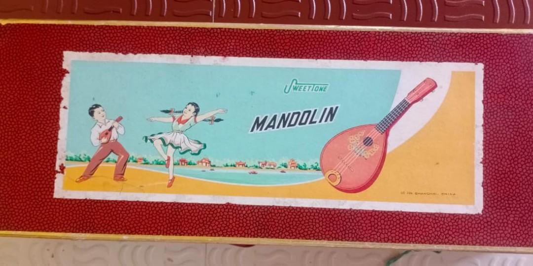 MANDOLIN Made in China . Vintage Collectible, Hobbies & Toys ...
