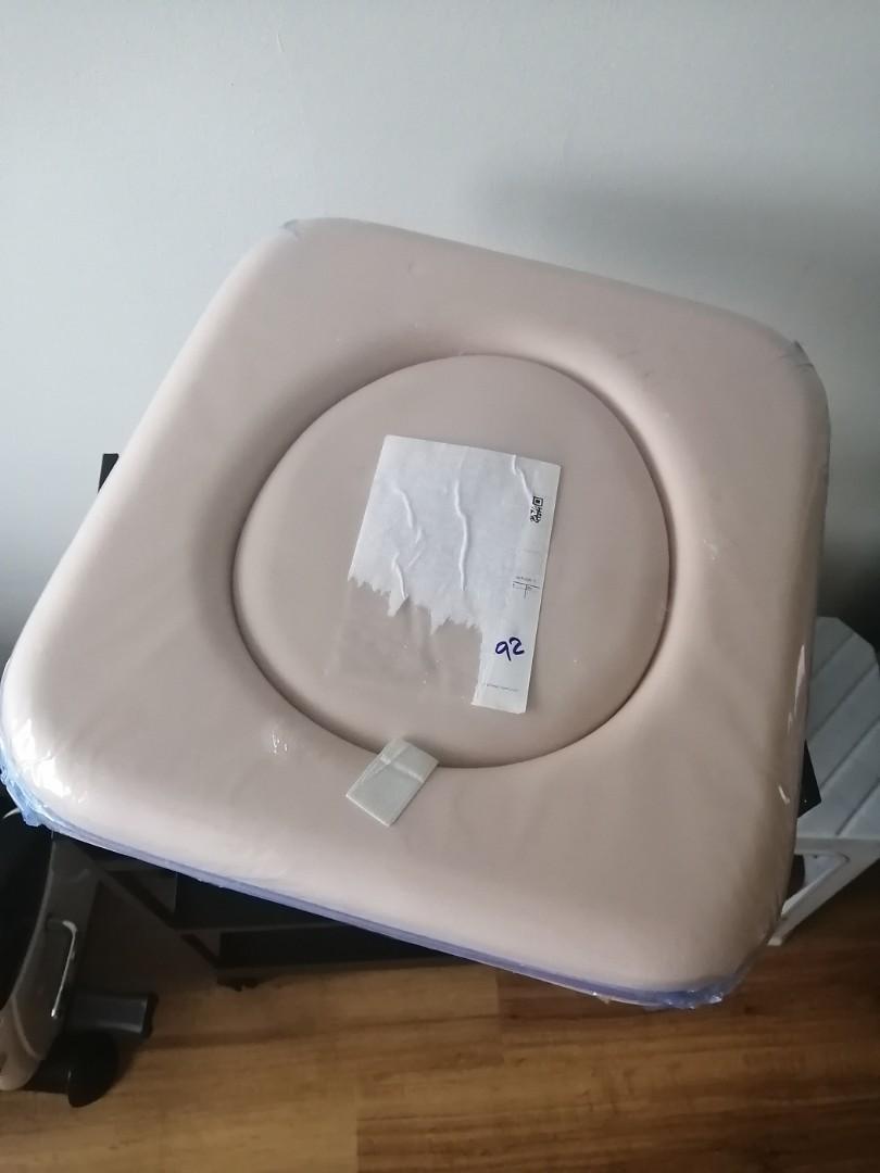 Medpro Commode cushion, Health & Nutrition, Assistive & Rehabilatory ...