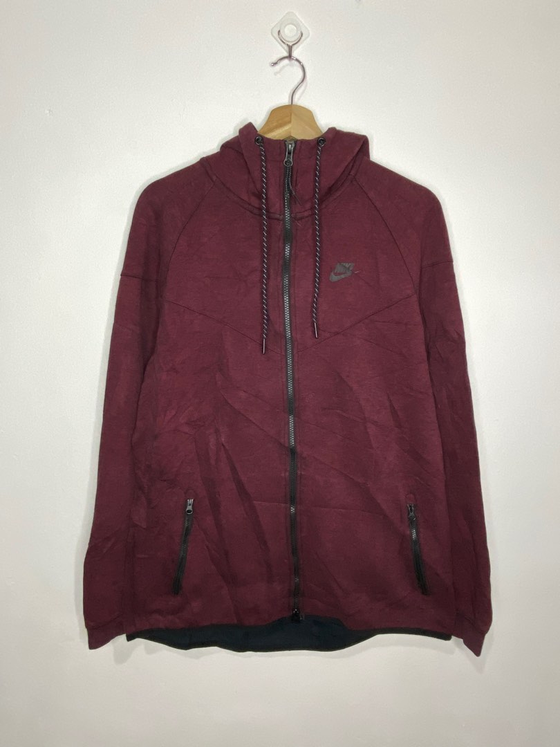 Nike Techfleece Maroon, Men's Fashion, Coats, Jackets and Outerwear on ...