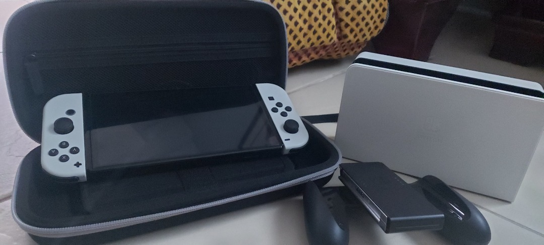Nintendo Switch Oled, Hobbies & Toys, Toys & Games on Carousell