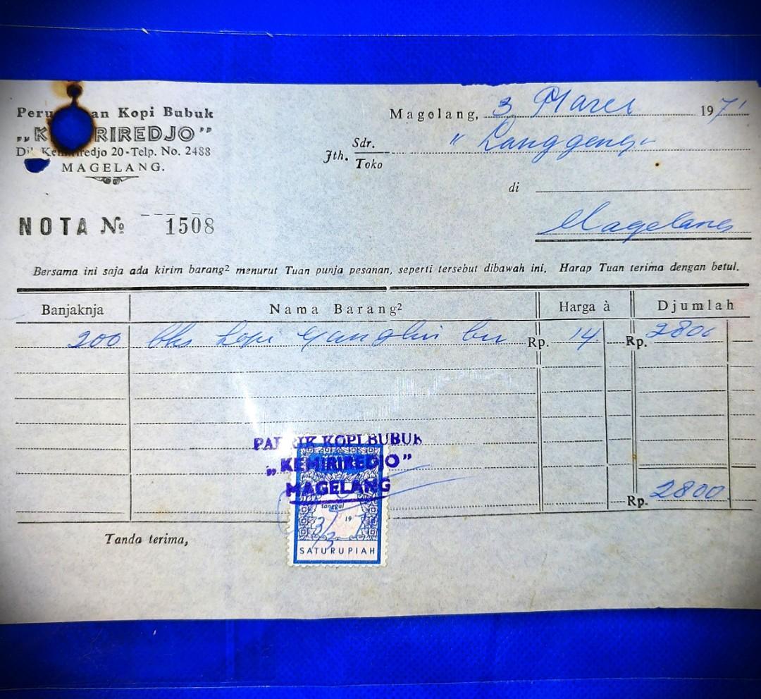 Nota pembelian barang lawas 1971 di Magelang, Antik, Filateli di Carousell