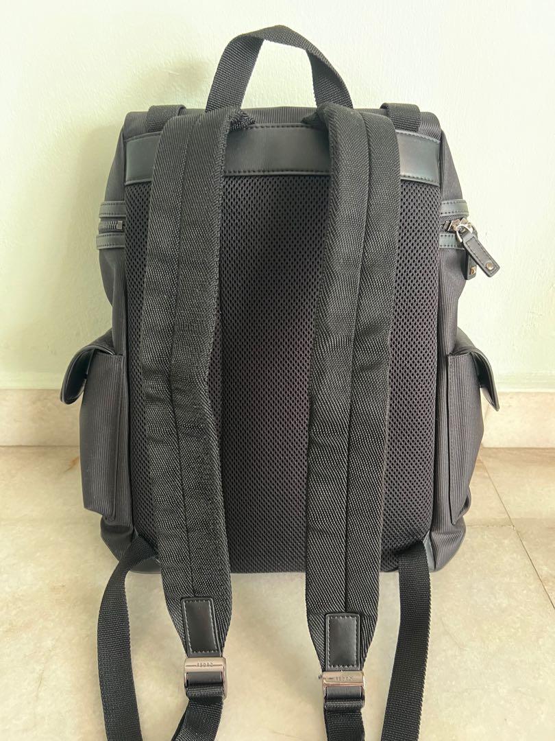 PEDRO Backpack, Men's Fashion, Bags, Backpacks on Carousell