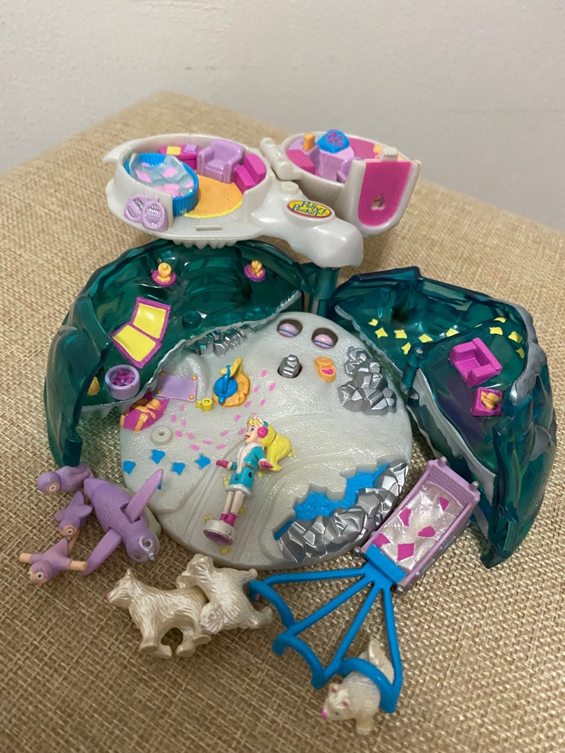 Polly pocket 2000, Hobbies & Toys, Memorabilia & Collectibles, Vintage Collectibles on Carousell