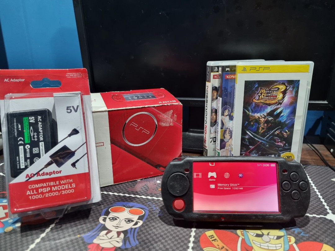 PSP 3000 with box and freebies, Video Gaming, Video Game Consoles ...