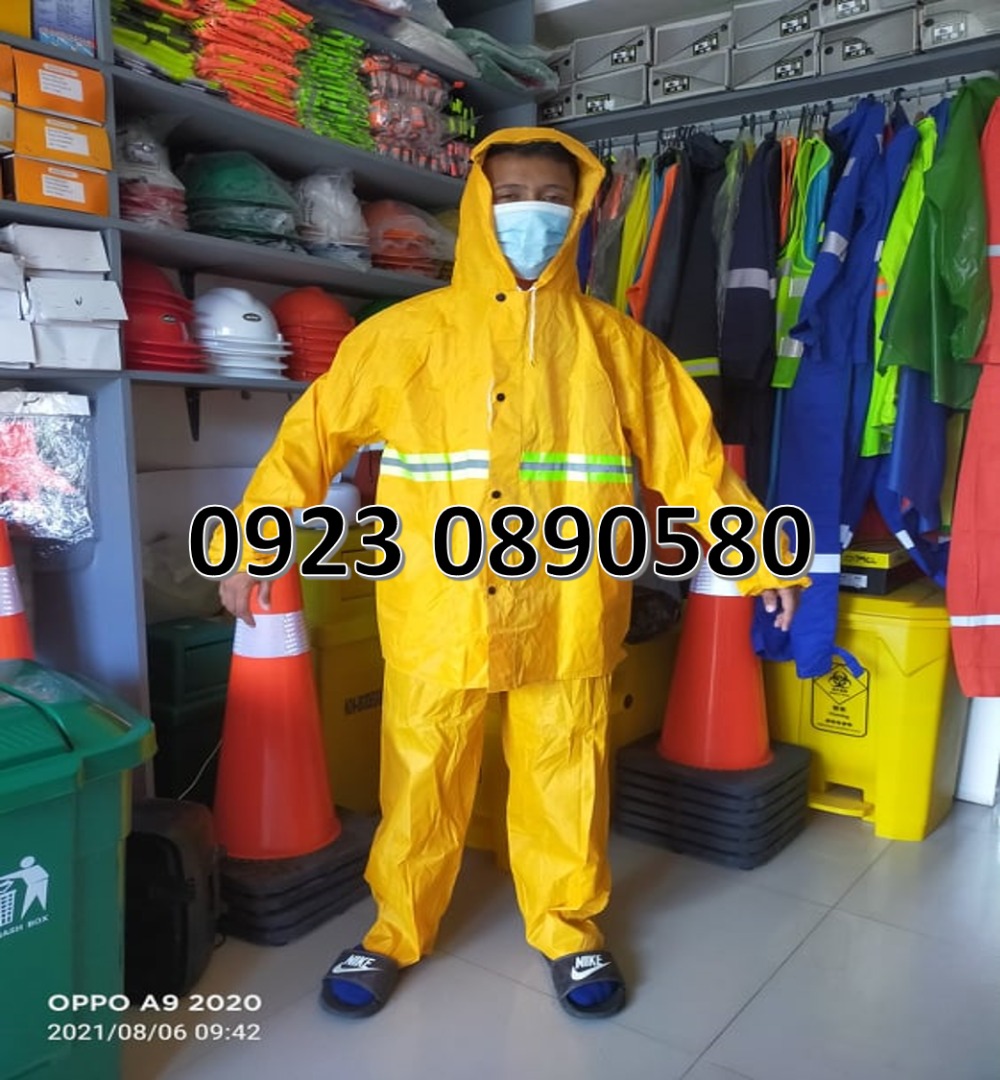 Rain coat Jacket and pants, Men's Fashion, Activewear on Carousell