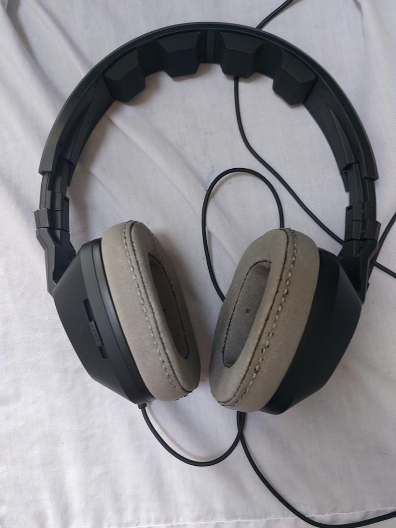 SkullCandy crusher headset, Audio, Headphones & Headsets on Carousell