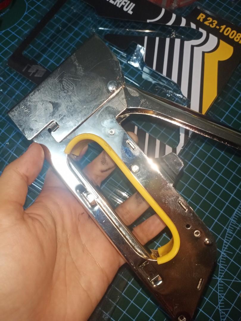 Staple gun tacker heavy duty, Furniture & Home Living, Home Improvement ...