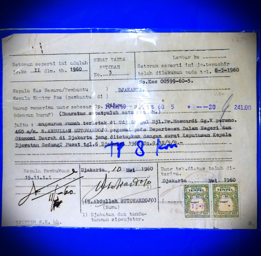 Surat bukti angsuran rumah lawas th.1960 bermeterai 50 sen 2 bh, Antik ...