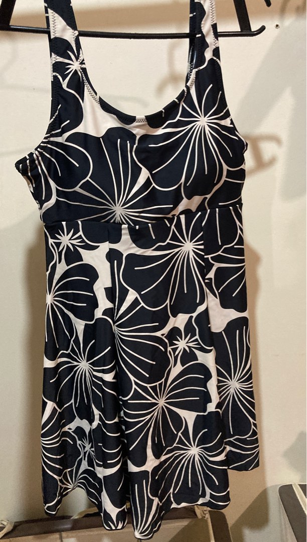 Swimsuit- Sogo brand for 200 pesos only, Men's Fashion, Tops & Sets ...